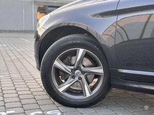 Black Volvo XC60 2015 in Raseiniai, with an engine capacity of 1.98 L and mileage of 281 thousand km for 11500 €, photo 21 on AUTOMOTO.COM.LV