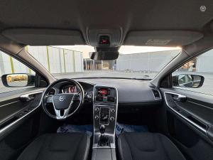 Black Volvo XC60 2015 in Raseiniai, with an engine capacity of 1.98 L and mileage of 281 thousand km for 11500 €, photo 34 on AUTOMOTO.COM.LV