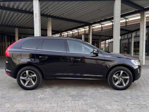 Black Volvo XC60 2015 in Raseiniai, with an engine capacity of 1.98 L and mileage of 281 thousand km for 11500 €, photo 47 on AUTOMOTO.COM.LV