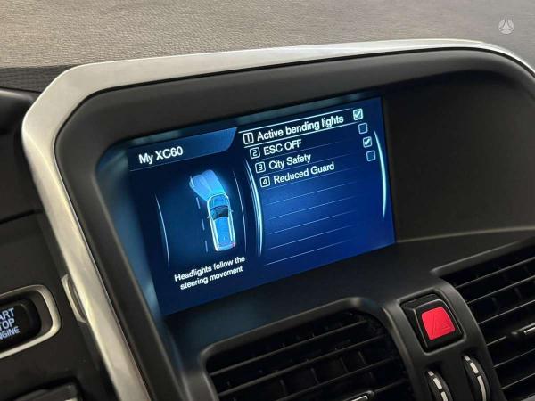 Black Volvo XC60 2015 in Marijampole, with an engine capacity of 2.40 L and mileage of 237 thousand km for 12950 €, photo 9 on AUTOMOTO.COM.LV