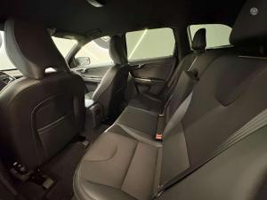 Black Volvo XC60 2015 in Marijampole, with an engine capacity of 2.40 L and mileage of 237 thousand km for 12950 €, photo 22 on AUTOMOTO.COM.LV