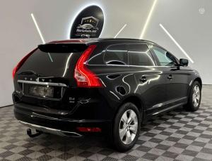 Black Volvo XC60 2015 in Marijampole, with an engine capacity of 2.40 L and mileage of 237 thousand km for 12950 €, photo 26 on AUTOMOTO.COM.LV