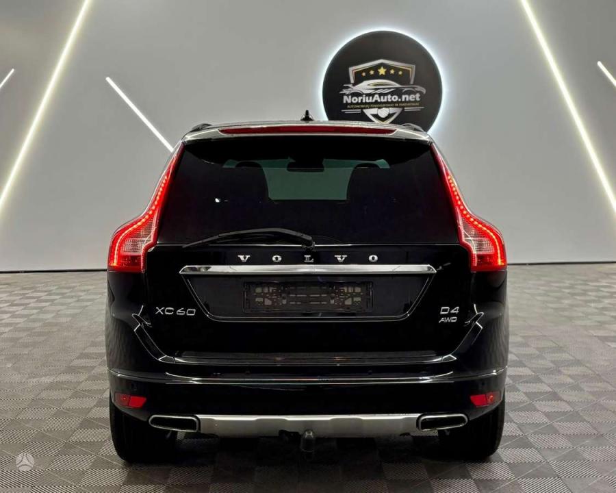 Black Volvo XC60 2015 in Marijampole, with an engine capacity of 2.40 L and mileage of 237 thousand km for 12950 €, photo 28 on AUTOMOTO.COM.LV