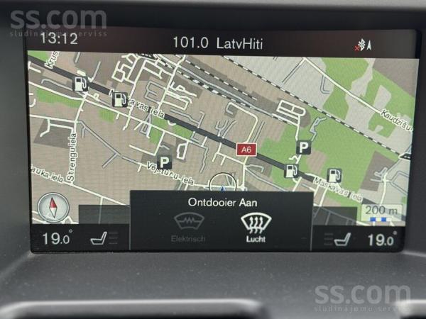 Черный Вольво ХС60 2015 в Рига, объемом двигателя 2.00 л и пробегом 199 тыс. км за 13500 €, фото 10 на AUTOMOTO.COM.LV