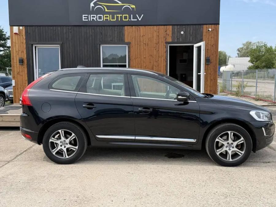 Black Volvo XC60 2015 in Riga, with an engine capacity of 2.00 L and mileage of 199 thousand km for 13500 €, photo 5 on AUTOMOTO.COM.LV