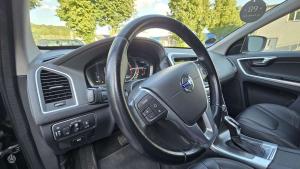 Black Volvo XC60 2015 in Kaunas, with an engine capacity of 1.97 L and mileage of 317 thousand km for 9299 €, photo 12 on AUTOMOTO.COM.LV