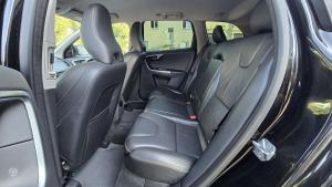 Black Volvo XC60 2015 in Kaunas, with an engine capacity of 1.97 L and mileage of 317 thousand km for 9299 €, photo 17 on AUTOMOTO.COM.LV