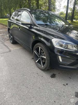 Black Volvo XC60 2015 in Vilnius, with an engine capacity of 1.98 L and mileage of 295 thousand km for 9000 €, photo 3 on AUTOMOTO.COM.LV
