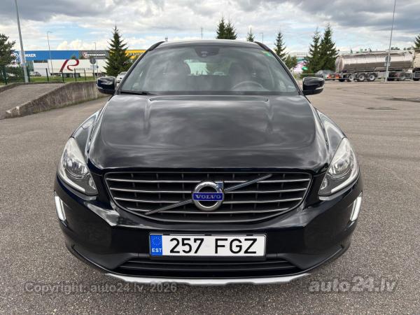 Black Volvo XC60 2015 in Paide, with an engine capacity of 2.00 L and mileage of 286 thousand km for 11490 €, photo 2 on AUTOMOTO.COM.LV