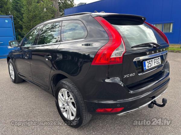 Black Volvo XC60 2015 in Paide, with an engine capacity of 2.00 L and mileage of 286 thousand km for 11490 €, photo 4 on AUTOMOTO.COM.LV