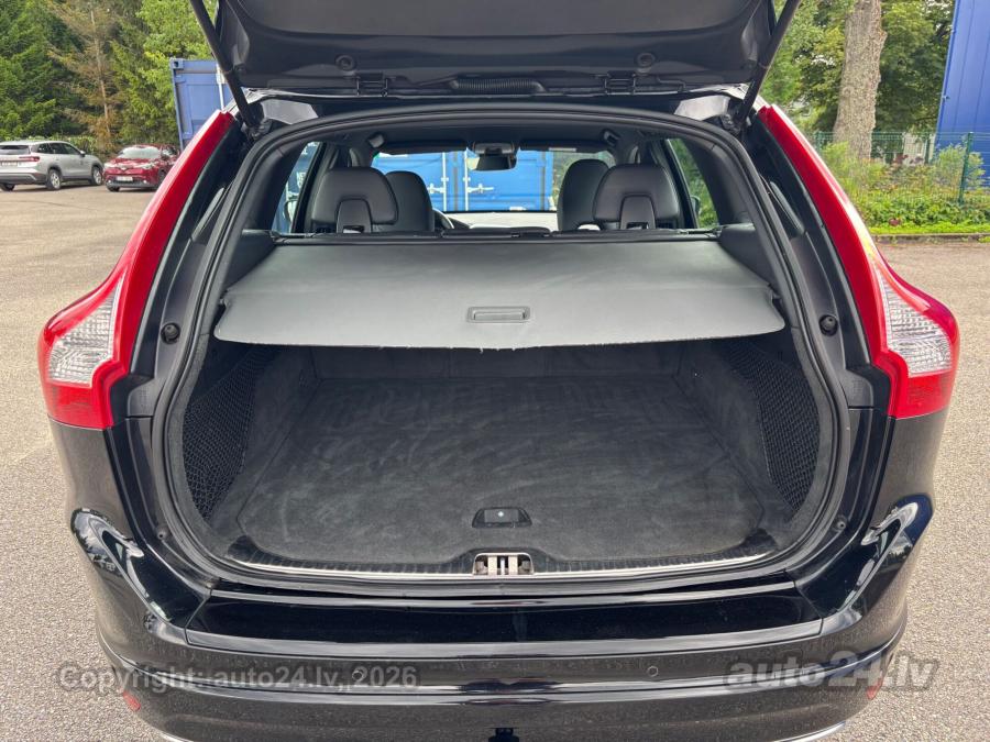 Melns Volvo XC60 2015 Paide, ar dzinēja tilpumu 2.00 L un nobraukumu 286 tūkst. km par 11490 €, foto 22 vietnē AUTOMOTO.COM.LV