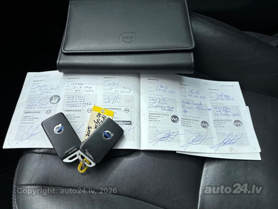 Melns Volvo XC60 2015 Paide, ar dzinēja tilpumu 2.00 L un nobraukumu 286 tūkst. km par 11490 €, foto 27 vietnē AUTOMOTO.COM.LV