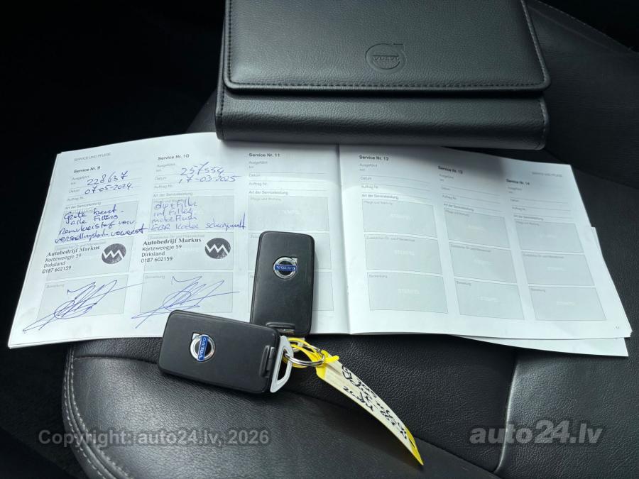 Melns Volvo XC60 2015 Paide, ar dzinēja tilpumu 2.00 L un nobraukumu 286 tūkst. km par 11490 €, foto 28 vietnē AUTOMOTO.COM.LV