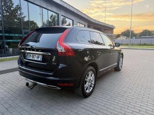 Black Volvo XC60 2015 in Taurage, with an engine capacity of 2.00 L and mileage of 200 thousand km for 9300 €, photo 5 on AUTOMOTO.COM.LV