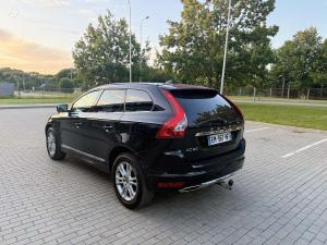 Black Volvo XC60 2015 in Taurage, with an engine capacity of 2.00 L and mileage of 200 thousand km for 9300 €, photo 7 on AUTOMOTO.COM.LV