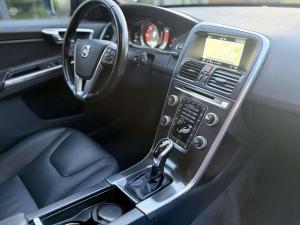 Black Volvo XC60 2015 in Taurage, with an engine capacity of 2.00 L and mileage of 200 thousand km for 9300 €, photo 10 on AUTOMOTO.COM.LV