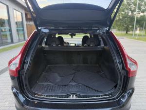 Black Volvo XC60 2015 in Taurage, with an engine capacity of 2.00 L and mileage of 200 thousand km for 9300 €, photo 14 on AUTOMOTO.COM.LV
