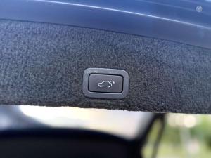 Black Volvo XC60 2015 in Taurage, with an engine capacity of 2.00 L and mileage of 200 thousand km for 9300 €, photo 15 on AUTOMOTO.COM.LV