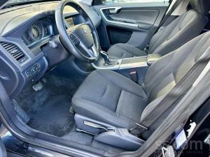 Black Volvo XC60 2015 in Riga, with an engine capacity of 2.00 L and mileage of 0 thousand km for 7990 €, photo 8 on AUTOMOTO.COM.LV