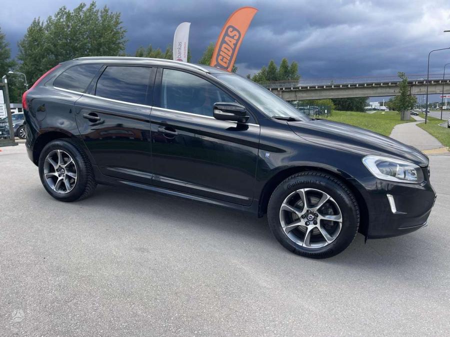 Melns Volvo XC60 2015 Kauņa, ar dzinēja tilpumu 1.97 L un nobraukumu 29 tūkst. km par 11750 €, foto 8 vietnē AUTOMOTO.COM.LV