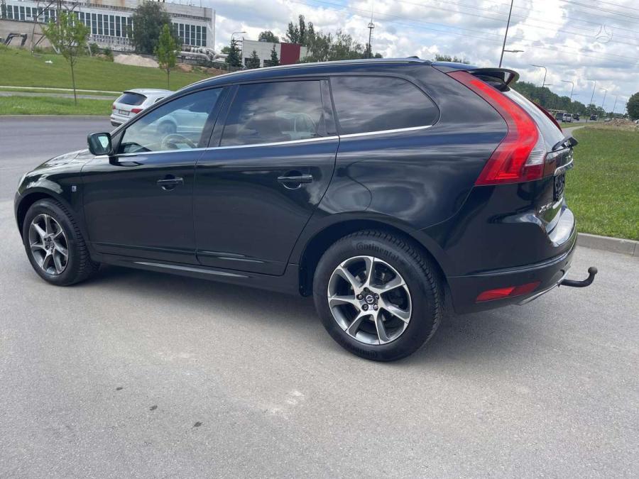Melns Volvo XC60 2015 Kauņa, ar dzinēja tilpumu 1.97 L un nobraukumu 29 tūkst. km par 11750 €, foto 16 vietnē AUTOMOTO.COM.LV