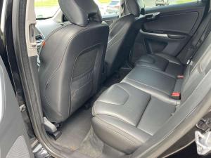 Melns Volvo XC60 2015 Kauņa, ar dzinēja tilpumu 1.97 L un nobraukumu 29 tūkst. km par 11750 €, foto 27 vietnē AUTOMOTO.COM.LV