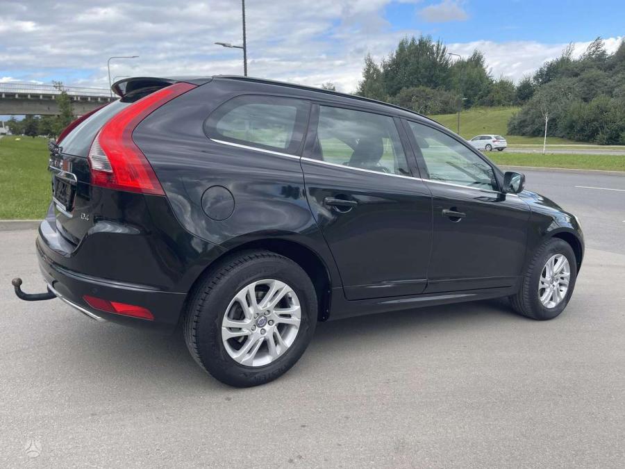 Melns Volvo XC60 2015 Kauņa, ar dzinēja tilpumu 1.97 L un nobraukumu 187 tūkst. km par 10750 €, foto 10 vietnē AUTOMOTO.COM.LV