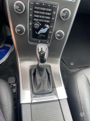 Melns Volvo XC60 2015 Kauņa, ar dzinēja tilpumu 1.97 L un nobraukumu 187 tūkst. km par 10750 €, foto 22 vietnē AUTOMOTO.COM.LV