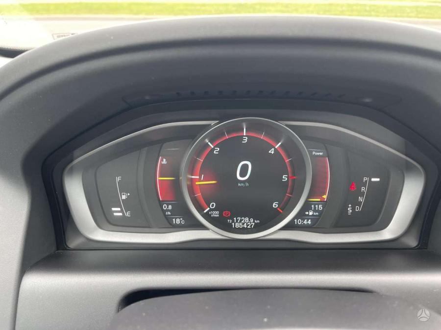Melns Volvo XC60 2015 Kauņa, ar dzinēja tilpumu 1.97 L un nobraukumu 187 tūkst. km par 10750 €, foto 24 vietnē AUTOMOTO.COM.LV
