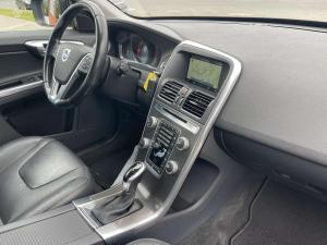 Melns Volvo XC60 2015 Kauņa, ar dzinēja tilpumu 1.97 L un nobraukumu 187 tūkst. km par 10750 €, foto 31 vietnē AUTOMOTO.COM.LV