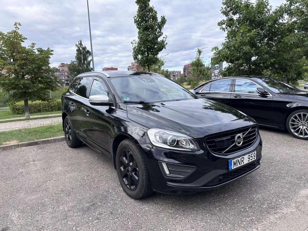 Melns Volvo XC60 2015 Viļņa, ar dzinēja tilpumu 2.40 L un nobraukumu 324 tūkst. km par 12200 €, foto 1 vietnē AUTOMOTO.COM.LV
