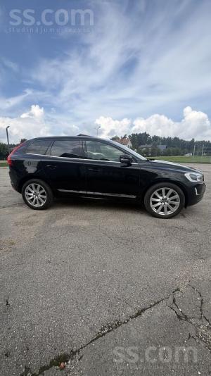 Melns Volvo XC60 2015 Ogre, ar dzinēja tilpumu 2.40 L un nobraukumu 229 tūkst. km par 13600 €, foto 6 vietnē AUTOMOTO.COM.LV