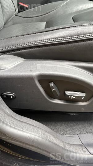 Melns Volvo XC60 2015 Ogre, ar dzinēja tilpumu 2.40 L un nobraukumu 229 tūkst. km par 13600 €, foto 10 vietnē AUTOMOTO.COM.LV