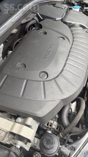 Melns Volvo XC60 2015 Ogre, ar dzinēja tilpumu 2.40 L un nobraukumu 229 tūkst. km par 13600 €, foto 25 vietnē AUTOMOTO.COM.LV