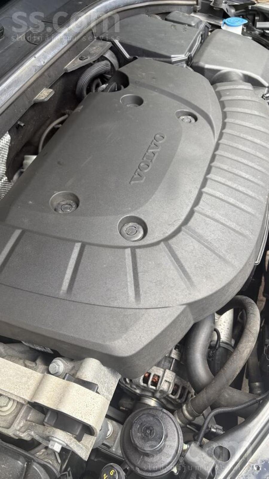 Melns Volvo XC60 2015 Ogre, ar dzinēja tilpumu 2.40 L un nobraukumu 229 tūkst. km par 13600 €, foto 25 vietnē AUTOMOTO.COM.LV