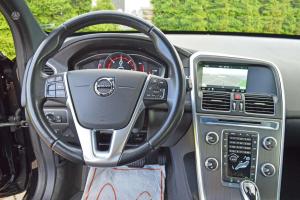 Melns Volvo XC60 2015 Viļņa, ar dzinēja tilpumu 2.00 L un nobraukumu 106 tūkst. km par 14550 €, foto 20 vietnē AUTOMOTO.COM.LV