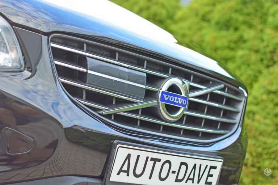 Melns Volvo XC60 2015 Viļņa, ar dzinēja tilpumu 2.00 L un nobraukumu 106 tūkst. km par 14550 €, foto 30 vietnē AUTOMOTO.COM.LV