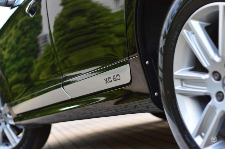 Melns Volvo XC60 2015 Viļņa, ar dzinēja tilpumu 2.00 L un nobraukumu 106 tūkst. km par 14550 €, foto 36 vietnē AUTOMOTO.COM.LV
