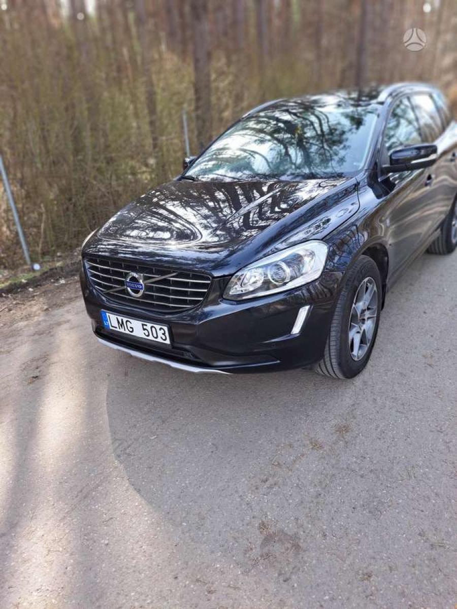 Black Volvo XC60 2015 in Ukmerge, with an engine capacity of 1.97 L and mileage of 310 thousand km for 8500 €, photo 3 on AUTOMOTO.COM.LV