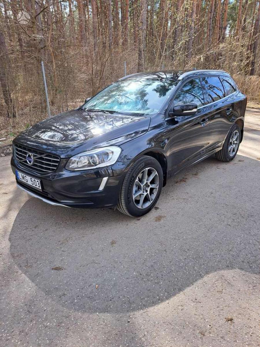 Black Volvo XC60 2015 in Ukmerge, with an engine capacity of 1.97 L and mileage of 310 thousand km for 8500 €, photo 4 on AUTOMOTO.COM.LV