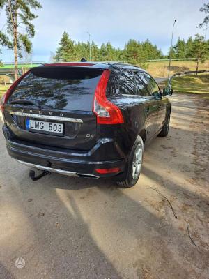 Black Volvo XC60 2015 in Ukmerge, with an engine capacity of 1.97 L and mileage of 310 thousand km for 8500 €, photo 9 on AUTOMOTO.COM.LV