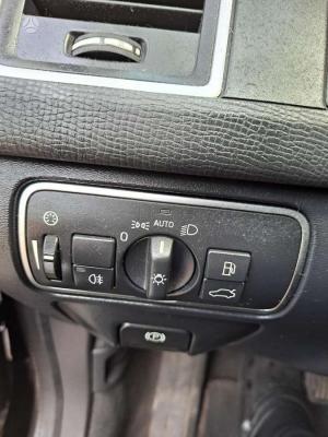 Black Volvo XC60 2015 in Ukmerge, with an engine capacity of 1.97 L and mileage of 310 thousand km for 8500 €, photo 22 on AUTOMOTO.COM.LV