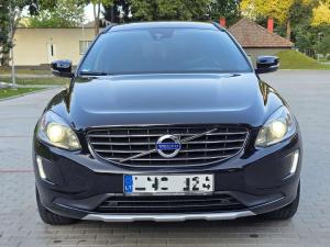 Black Volvo XC60 2015 in Kretinga, with an engine capacity of 2.40 L and mileage of 242 thousand km for 12200 €, photo 4 on AUTOMOTO.COM.LV