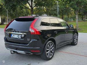 Black Volvo XC60 2015 in Kretinga, with an engine capacity of 2.40 L and mileage of 242 thousand km for 12200 €, photo 7 on AUTOMOTO.COM.LV