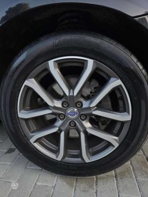 Black Volvo XC60 2015 in Kretinga, with an engine capacity of 2.40 L and mileage of 242 thousand km for 12200 €, photo 12 on AUTOMOTO.COM.LV