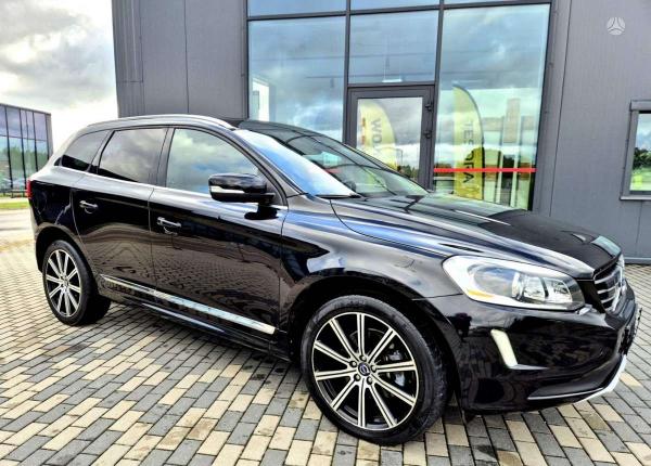 Black Volvo XC60 2015 in Siauliai, with an engine capacity of 3.00 L and mileage of 250 thousand km for 14300 €, photo 11 on AUTOMOTO.COM.LV