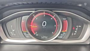 Черный Вольво ХС60 2015 в Плунге, объемом двигателя 1.97 л и пробегом 209 тыс. км за 10500 €, фото 9 на AUTOMOTO.COM.LV