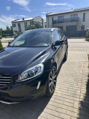 Black Volvo XC60 2015 in Kaunas, with an engine capacity of 2.40 L and mileage of 333 thousand km for 10000 €, photo  on AUTOMOTO.COM.LV