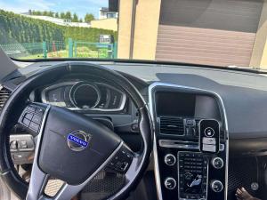 Black Volvo XC60 2015 in Kaunas, with an engine capacity of 2.40 L and mileage of 333 thousand km for 10000 €, photo 7 on AUTOMOTO.COM.LV