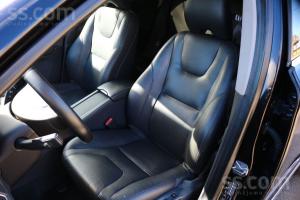 Melns Volvo XC60 2015 Rīga, ar dzinēja tilpumu 2.40 L un nobraukumu 229 tūkst. km par 14790 €, foto 20 vietnē AUTOMOTO.COM.LV